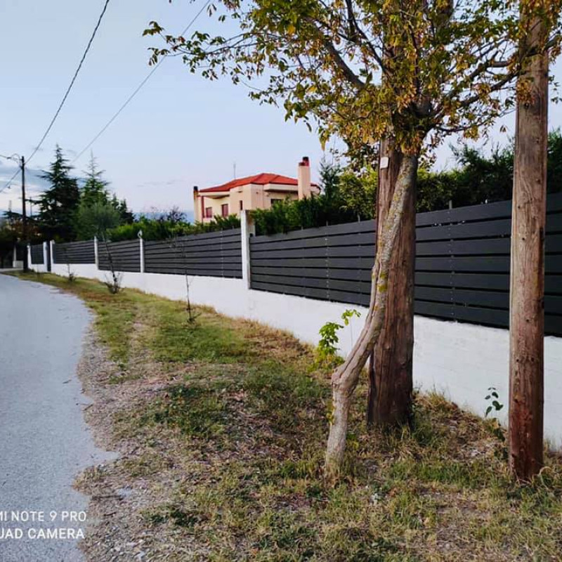 Περίφραξη DECK WPC γκρι σκούρο στη Θεσσαλονίκη